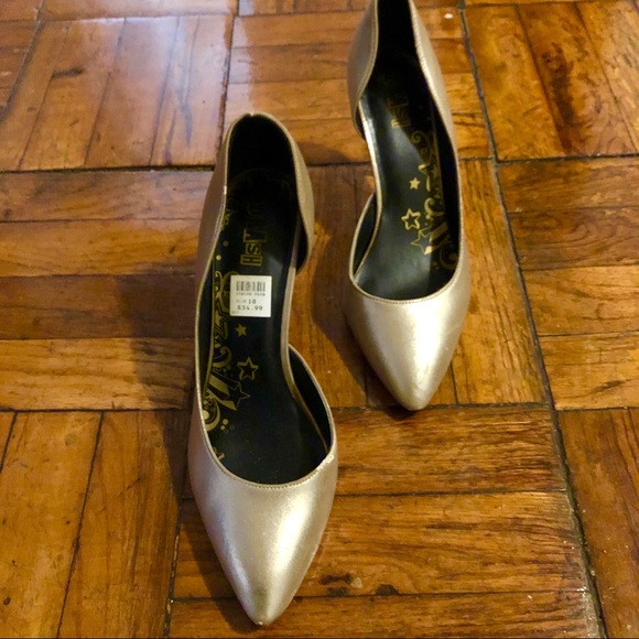 Brash | Shoes | Brash Brushed Gold Dorsay Pumps Heels Sz | Poshmark